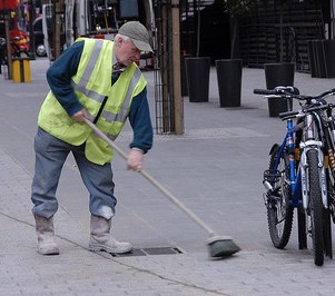 What a load of rubbish! MP says streets not clean enough | Inside Croydon