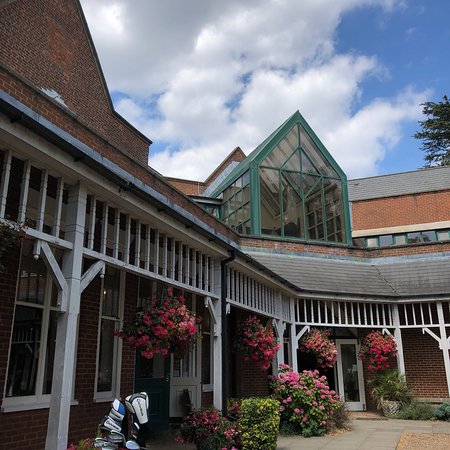 1850s Byron Manor house under threat in council fire sale | Inside Croydon