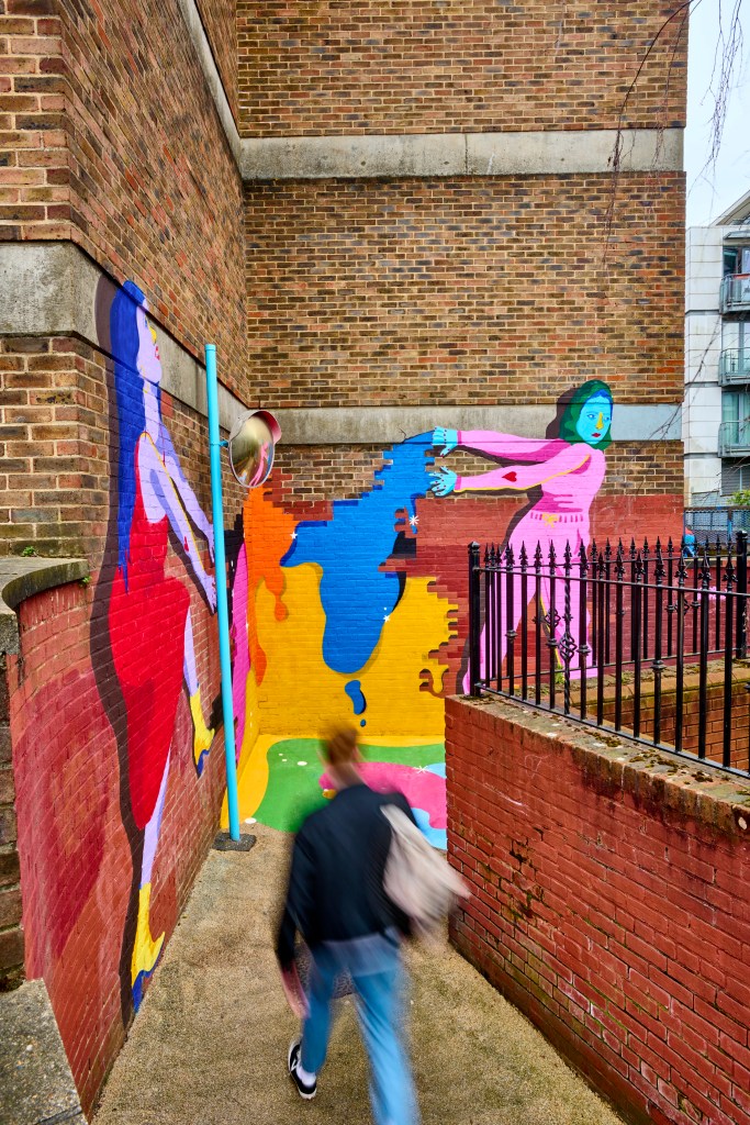 Purley Station’s alley gets makeover from artist Benihoud | Inside Croydon