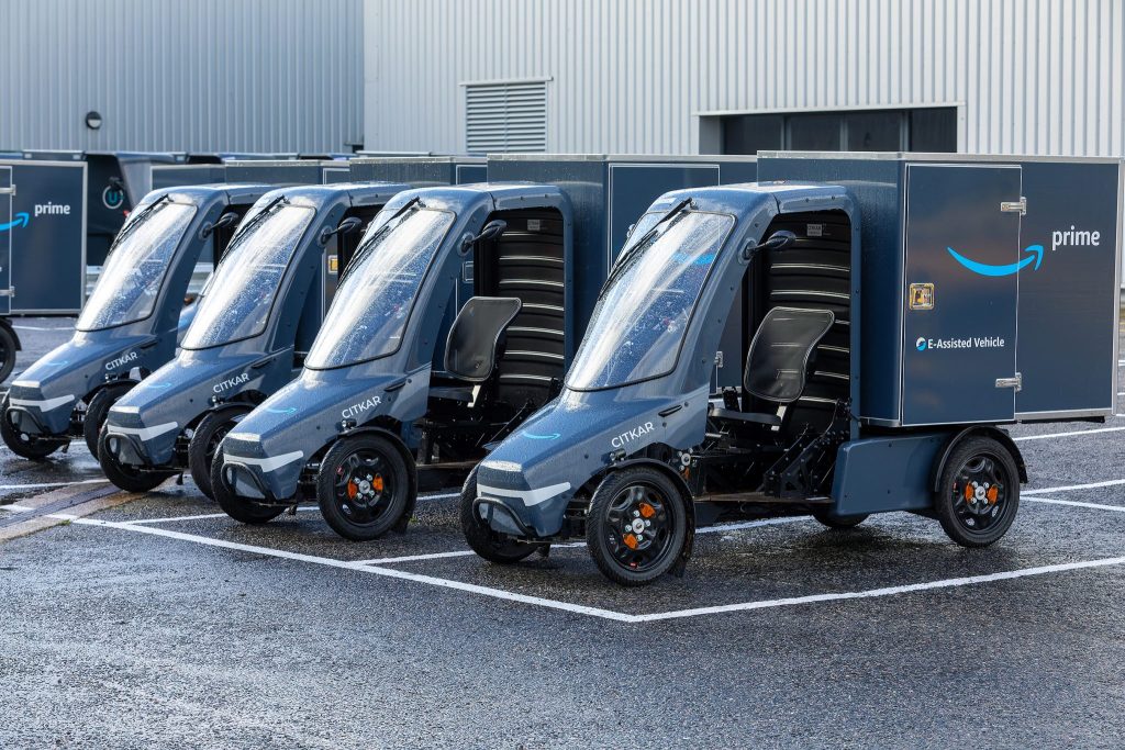Deliveries from Amazon go carbon-neutral with e-cargo bikes | Inside ...