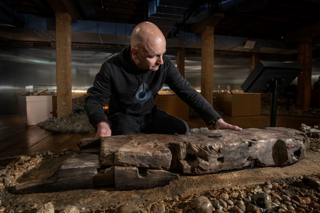 Find beauty in the mundane as Thames gives up lost treasures | Inside ...